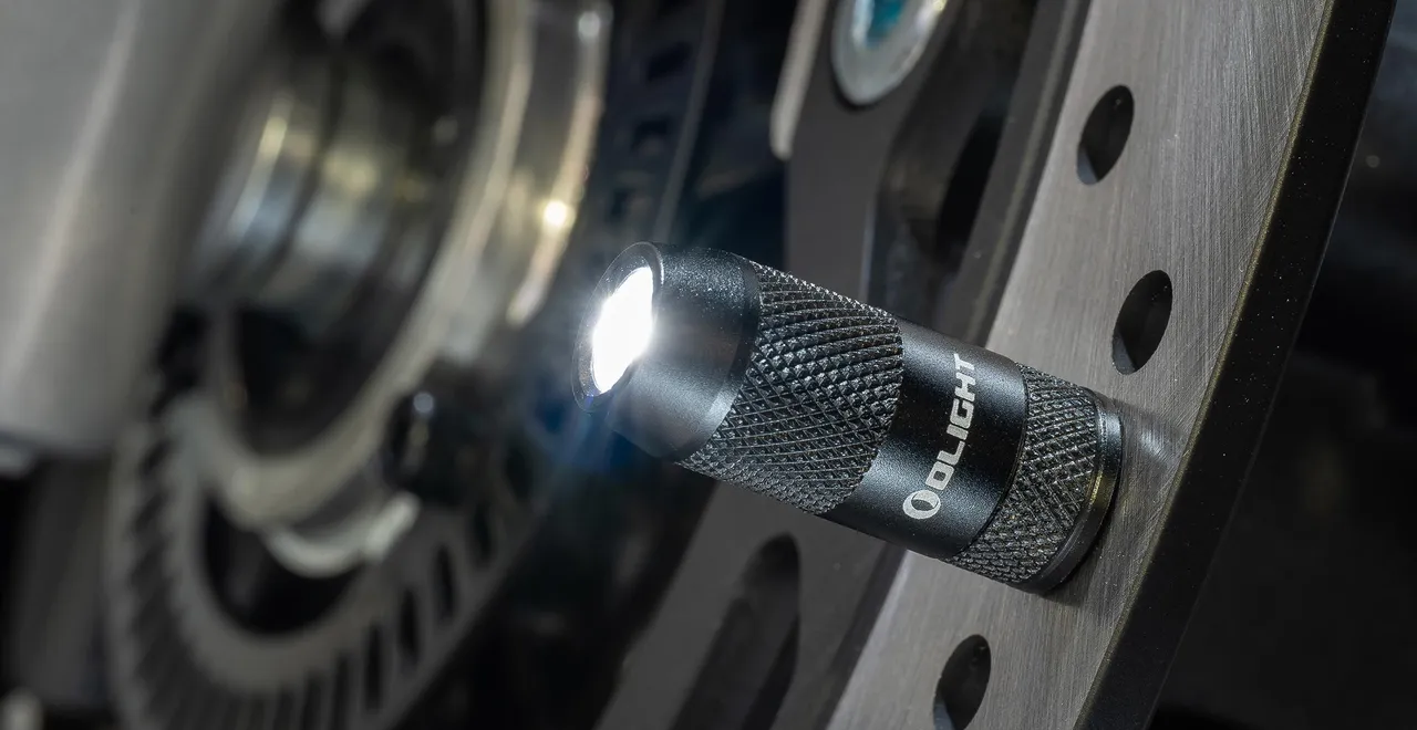 imini 2 초소형 충전식 키체인 랜턴 - Olight Korea